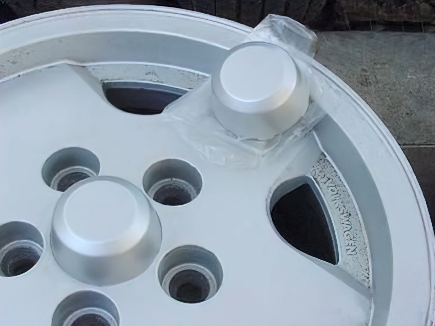 Center hubcap for factory alloy wheels – GoWesty